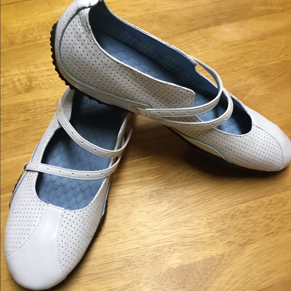 Privo | Shoes | Nwot Prvo 2 Strap White Maryjane Flats | Poshmark